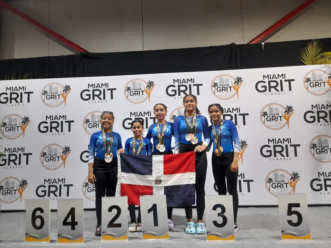 Gimnasia Naqueña con Excelente desempeño en Miami Grit 2024