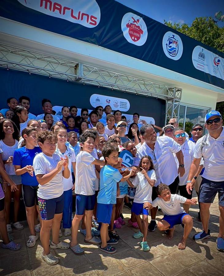 Delfines del Naco ganan el Campeonato de Natación del Distrito Nacional ...